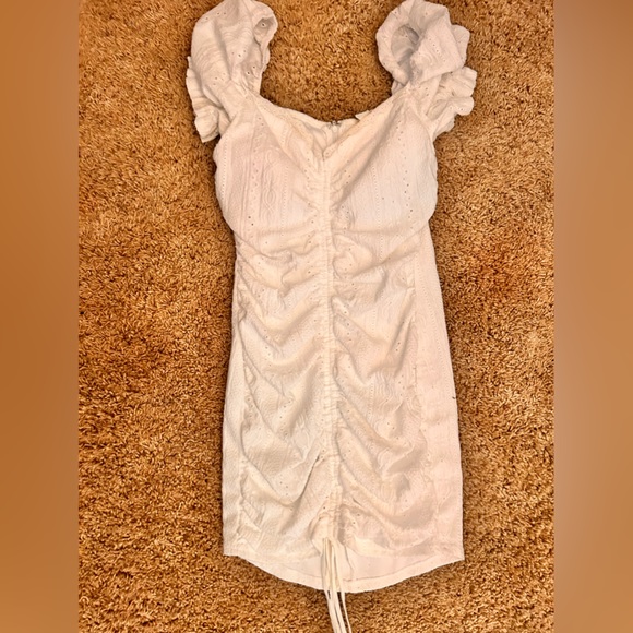 privy | Dresses | White Dress Puffy Shoulders | Poshmark